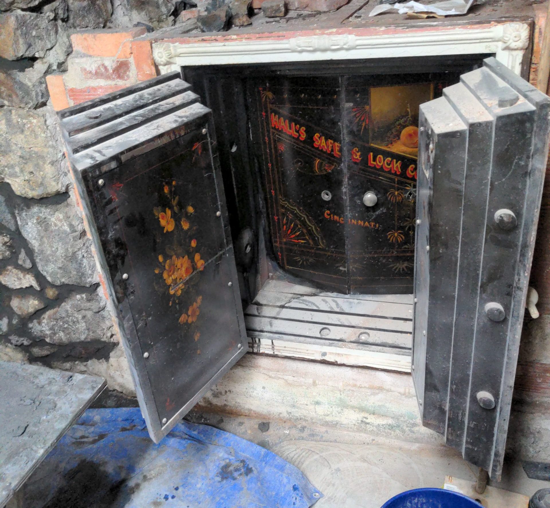 Revitalizing the Vintage Safe - Eikenbary-Pierce House